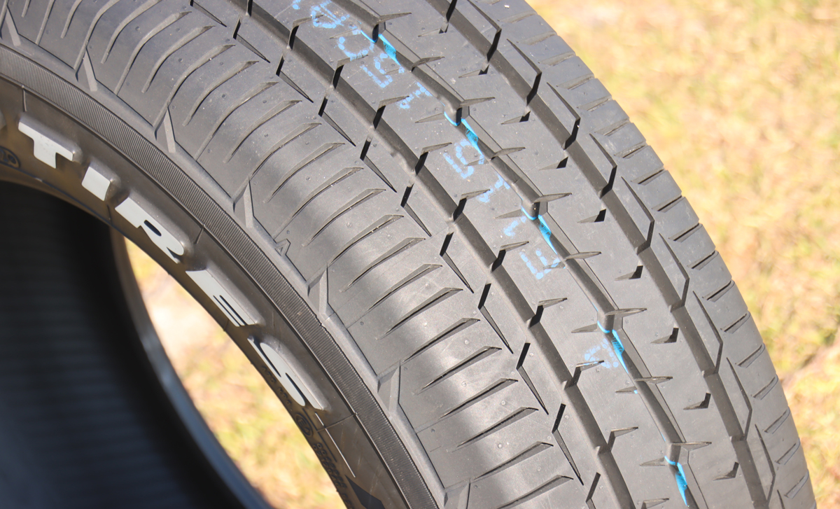 ホワイトレターが魅力的なドレスアップタイヤ！TOYO TIRES「H30」 - オグショーオフィシャルネットストアブログ